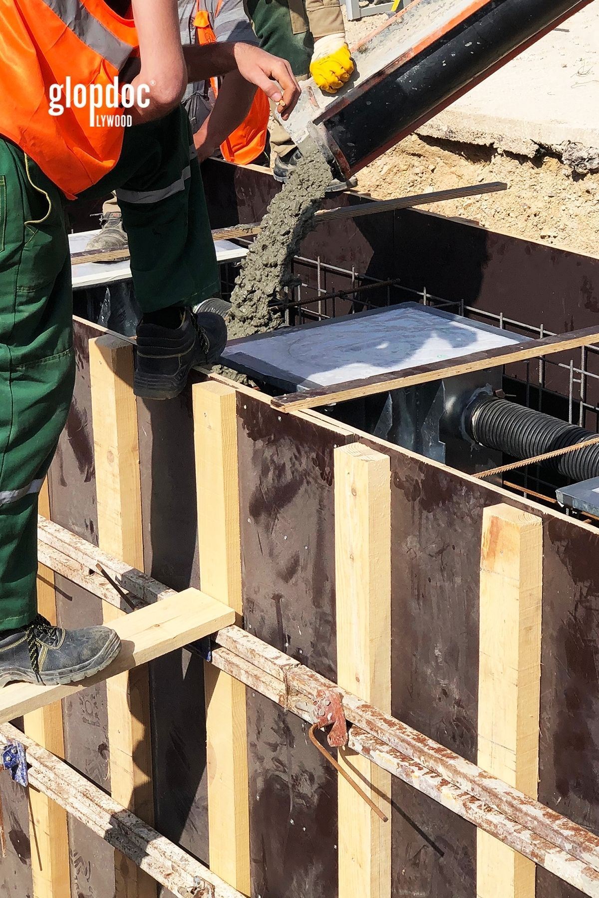 Birch Combi Film Faced Plywood